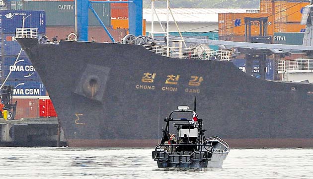 Carguero Chong Chon Gang vuelve a pasar por el Canal de Panamá | Panamá ...