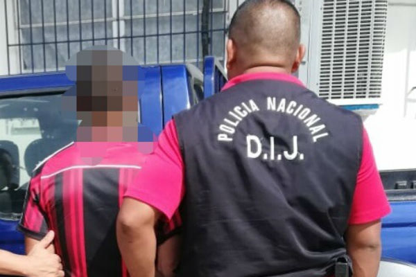 Capturan a sujeto que presuntamente macheteo adulto mayor en Barú ... Capturan a sujeto que presuntamente macheteo adulto mayor en Barú ...