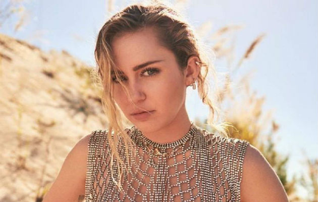 Miley Cyru es atacada por un fan en Barcelona | Panamá América