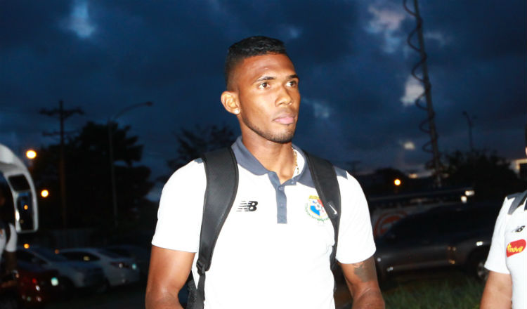 Panameño Roderick Miller deja el fútbol de Portugal para jugar en ...