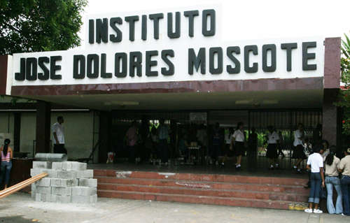 Desmienten suspensión de clases en el Moscote | Panamá América