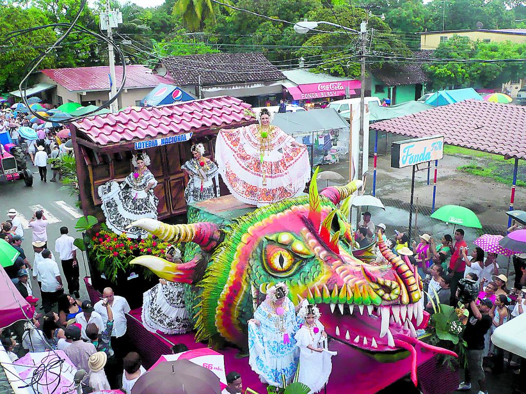 Festival de las Mil Polleras choca con Los Reyes Magos | Panamá América