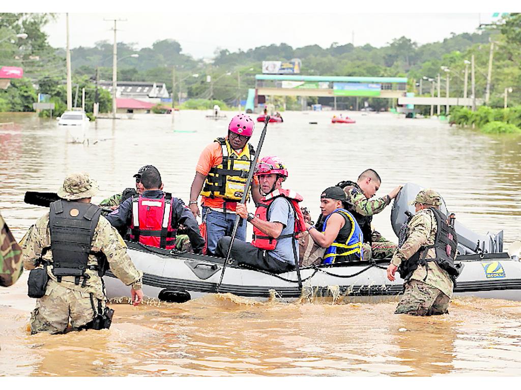 Muertos y damnificados por derrumbes e inundaciones | Panamá América