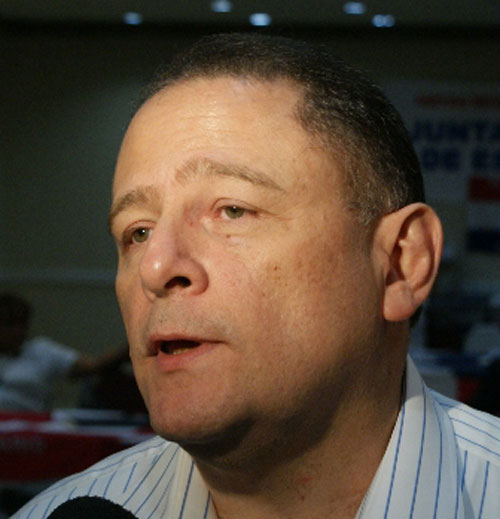 Ordenan inspección de computadoras | Panamá América