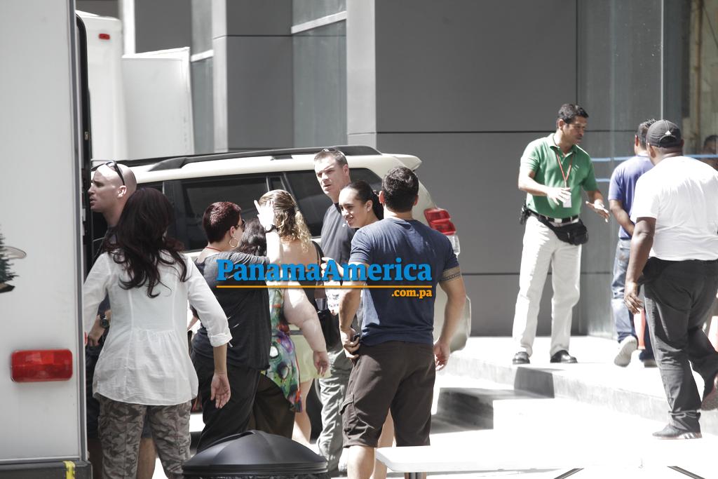 ‘La Roca’ saluda a sus fanáticas panameñas | Panamá América