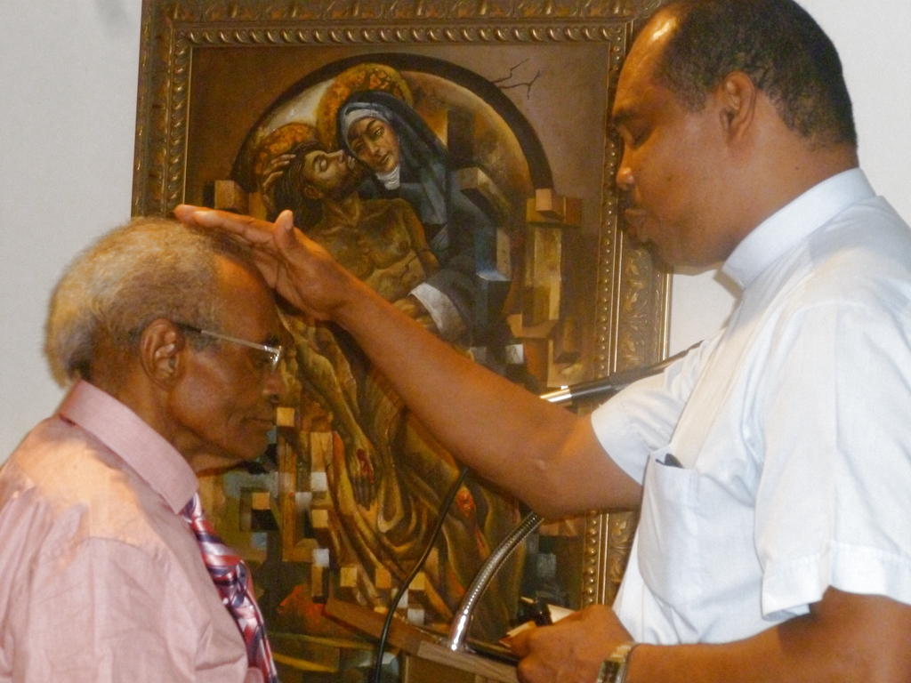 Rinden homenaje al maestro de la plástica panameña | Panamá América