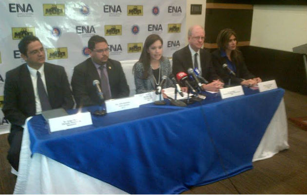 ENA anuncia nuevo Panapass prepago y advierte que se eliminarán las ...