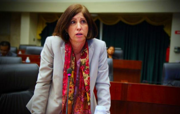 Alida Spadafora está violando la Constitución #ConflictoSuplente ...