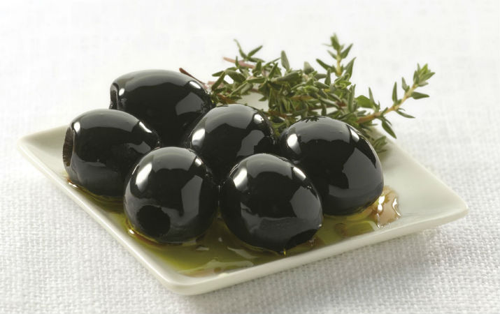 Siete alimentos negros que aportan grandes beneficios a la salud ...