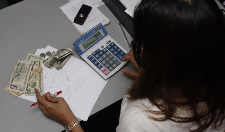 Contadores celebrarán su día en medio de retos y cambios | Panamá América