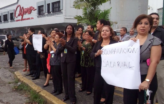 Docentes del IPA exigen mejoras en sus salarios | Panamá América
