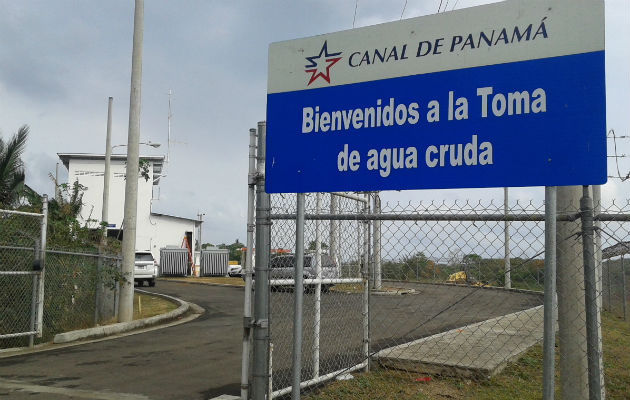 Sin agua amanecen varios sectores de La Chorrera | Panamá América Sin agua amanecen varios sectores de La Chorrera | Panamá América