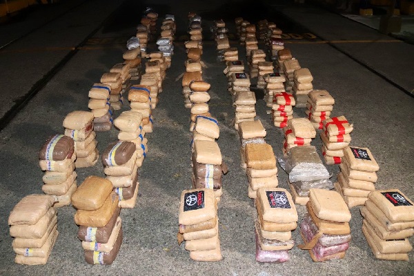 Senan decomisa 345 paquetes de droga en Las Cruces, Capira | Panamá América Senan decomisa 345 paquetes de droga en Las Cruces, Capira | Panamá América
